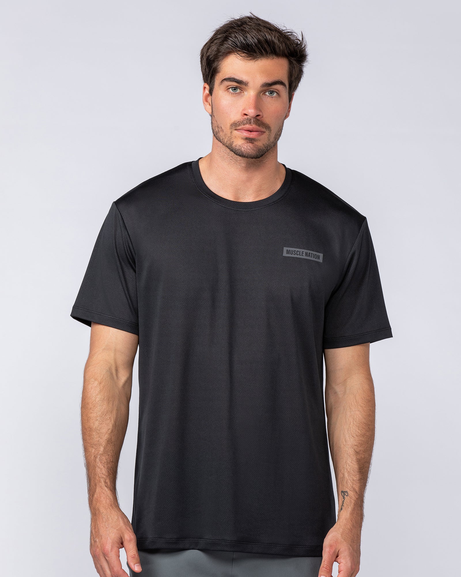 Relaxed Active Tee - Black - Muscle Nation