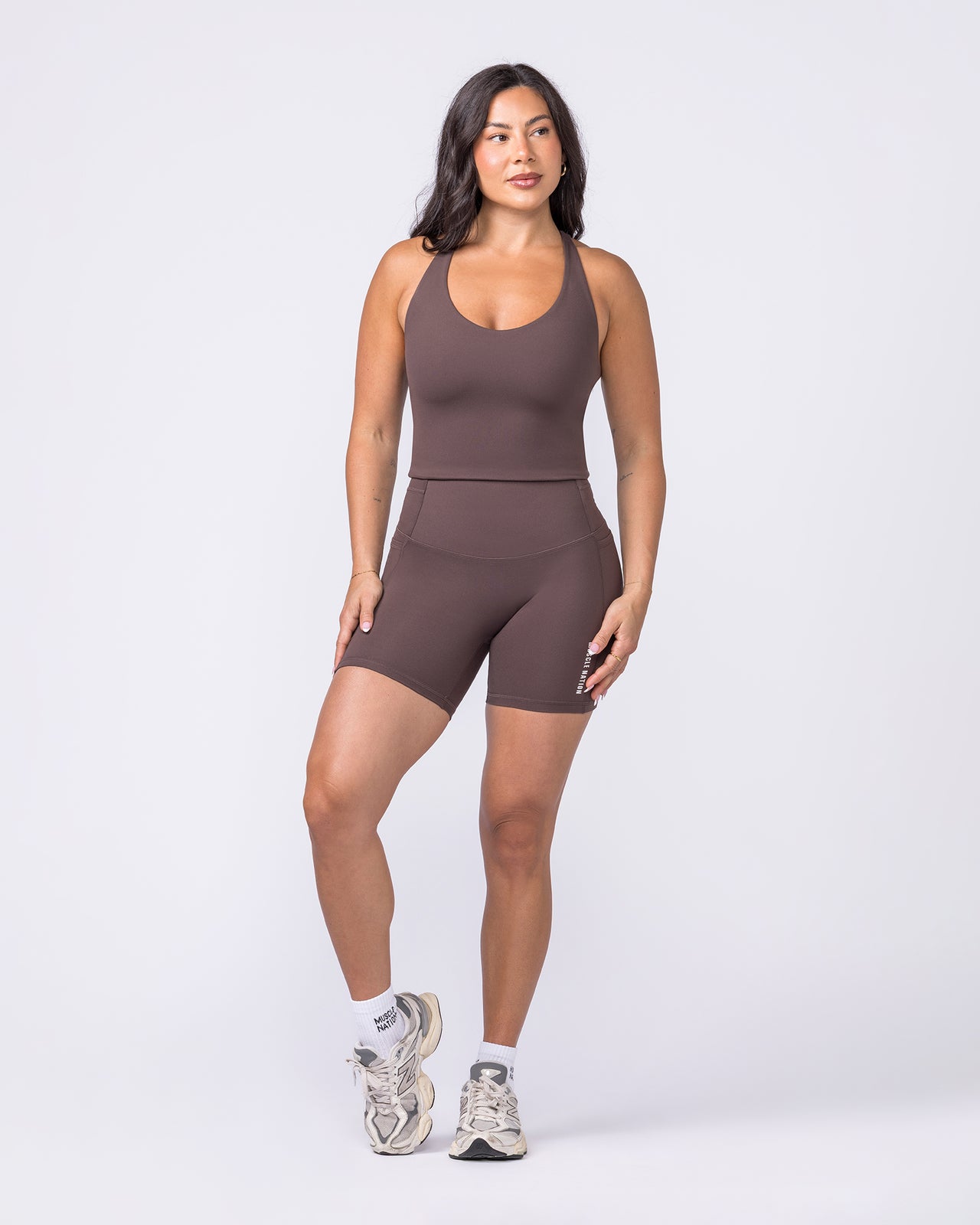 Everyday Form Cropped Tank - Cola – Muscle Nation